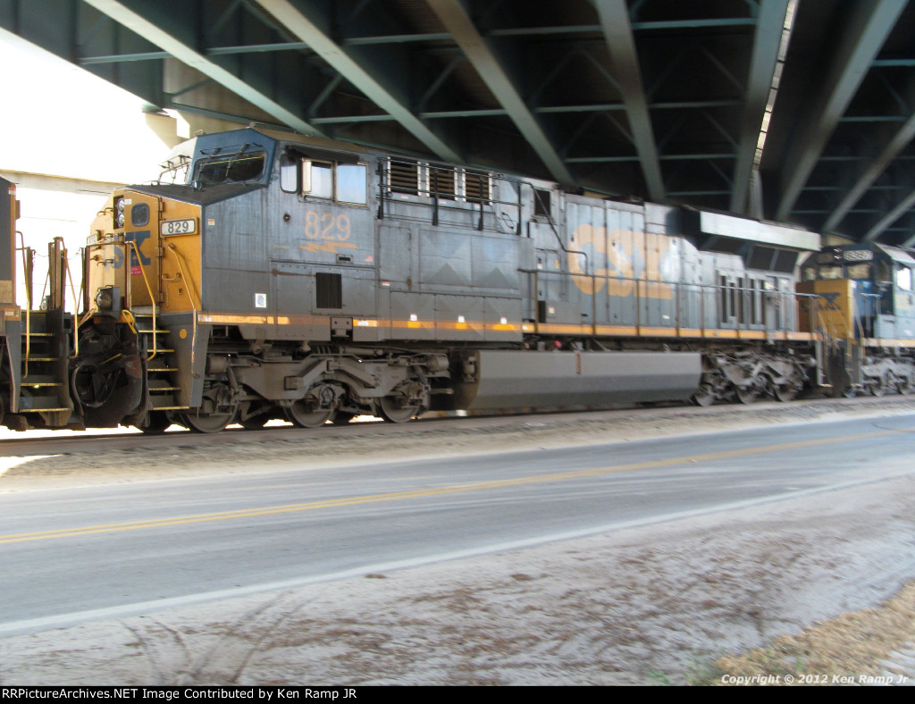 CSX 829